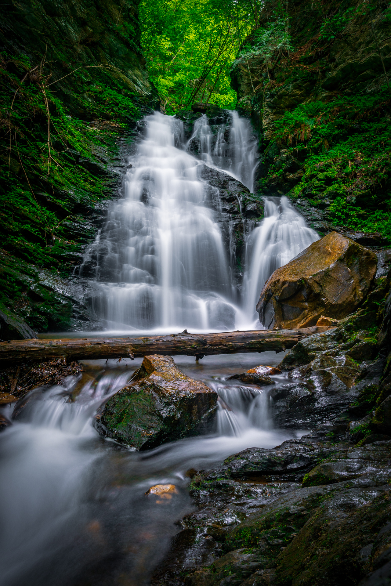 7 Tips On How to Capture Stunning Waterfall Photography - Shannon Shipman 7 Tips On How to Capture Stunning Waterfall Photography - Shannon Shipman